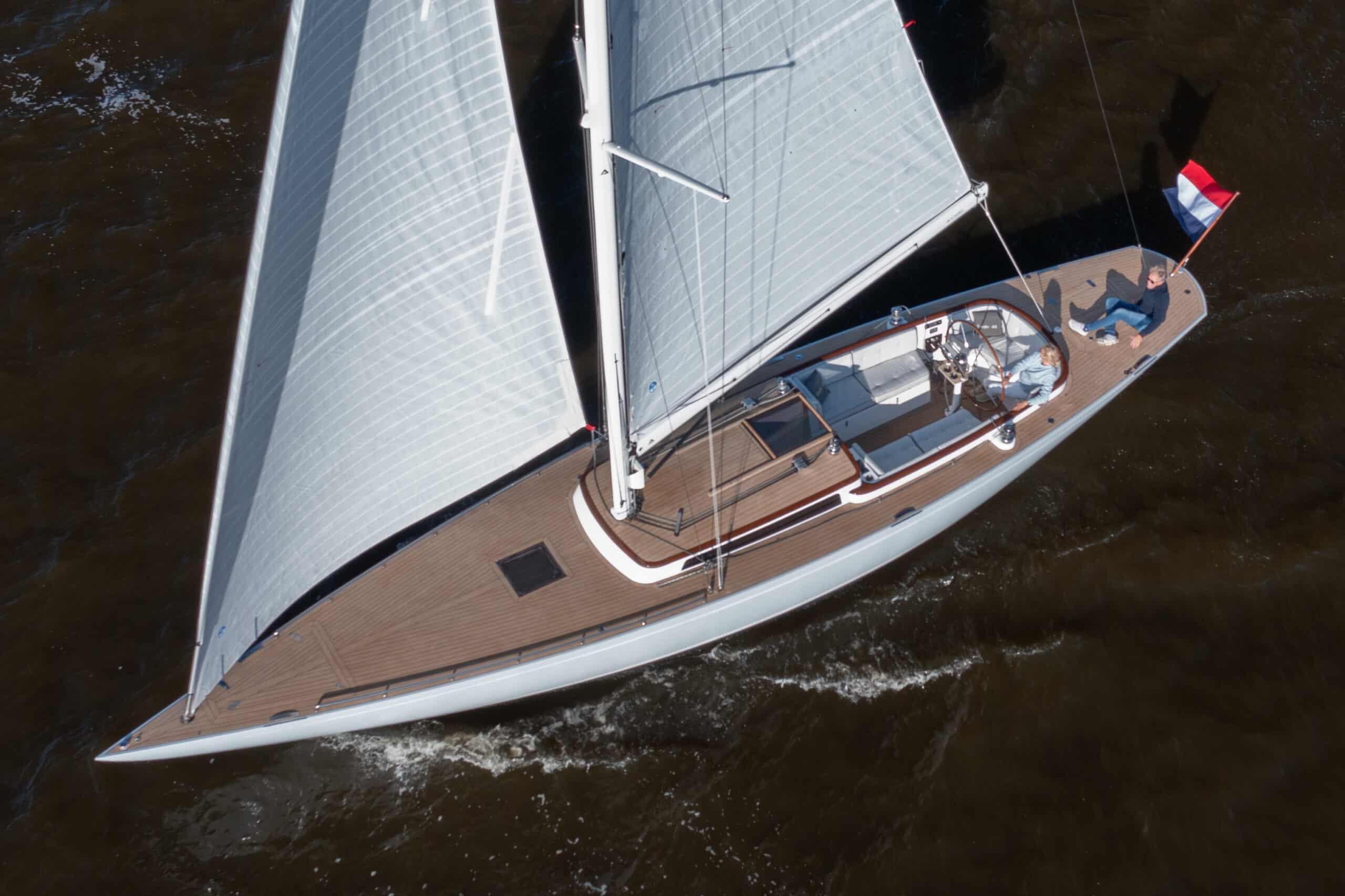 NEW Eagle 46: Carbon Edition - Leonardo Yachts